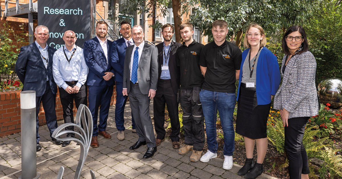 Leeds PIPES District Heat Network welcomes minister to facility